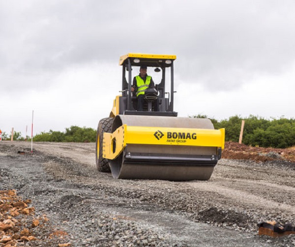 BÁN & BẢO HÀNH XE LU RUNG BOMAG BW211D-40