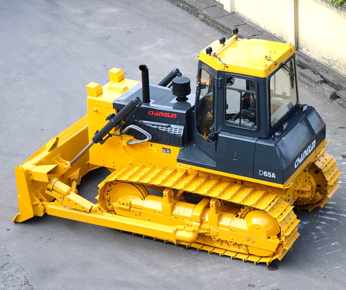 Giá Máy ỦI Komatsu D65 A-11 & D65P-11 Mới 100%