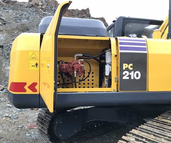 KOMATSU PC200-8/ PC210-8 MÁY XÚC LIÊN DOANH KOMATSU